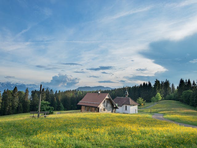 Real Estate Photography Techniques for Urban Vs Rural Properties ...